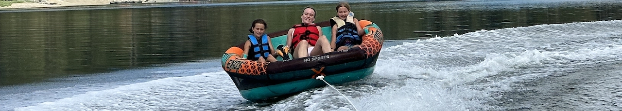 Boats! Boats! Boats! – Jump. Fly. Land.